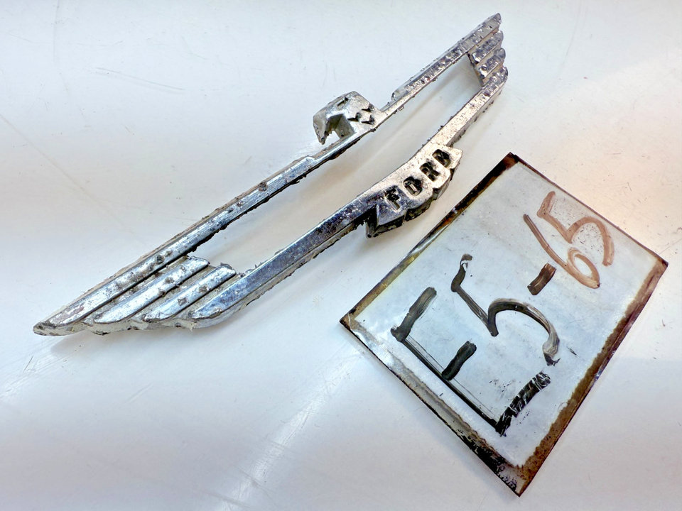 OEM 1956 1957 FORD THUNDERBIRD T-Bird Front Emblem BAB-88392-B E5-65 | eBay
