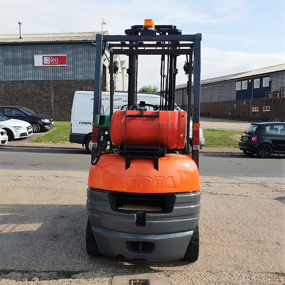 Refurbished Toyota 42-6FGF15 LP Gas Powered 1500Kg Cap 4000mm L/H ...