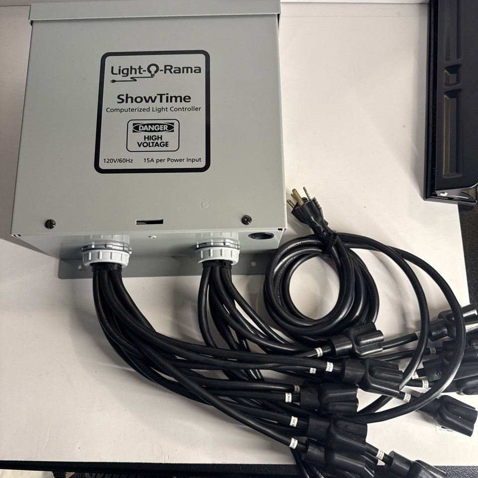 Light-O-Rama Showtime Light Controller 120/60HZ 15A Per Power Input ...