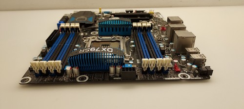 Intel DX79SR Extreme Series, LGA 2011/Socket R (BOXDX79SR) Motherboard ...