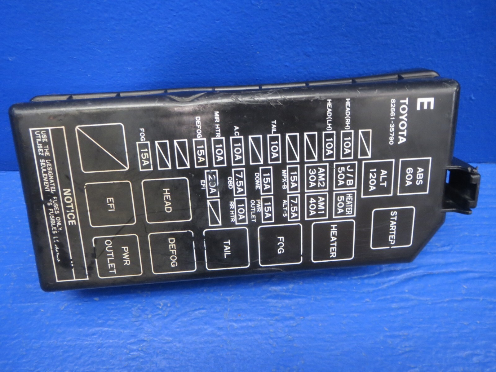 1999 TOYOTA 4RUNNER 3.4L A/T UNDER HOOD RELAY FUSE BOX COVER OEM. B54 ...