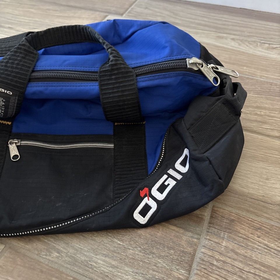 Blue Ogio 30 Liter Duffel Travel Luggage Bag Zippers Handle 1800 Cubic ...