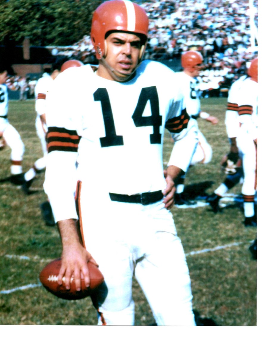 Otto Graham Browns Framed Facsimile Autographed Otto Graham 35x39