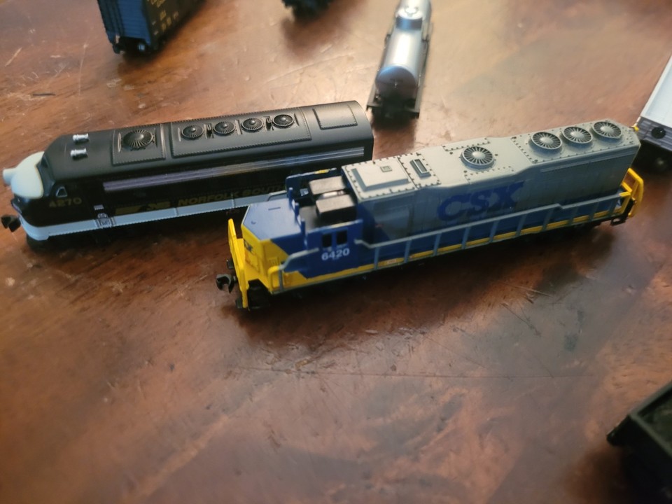 Set of 8 Bachmann N Scale Trains CSX Locomotive 6420 Norfolk southern ...