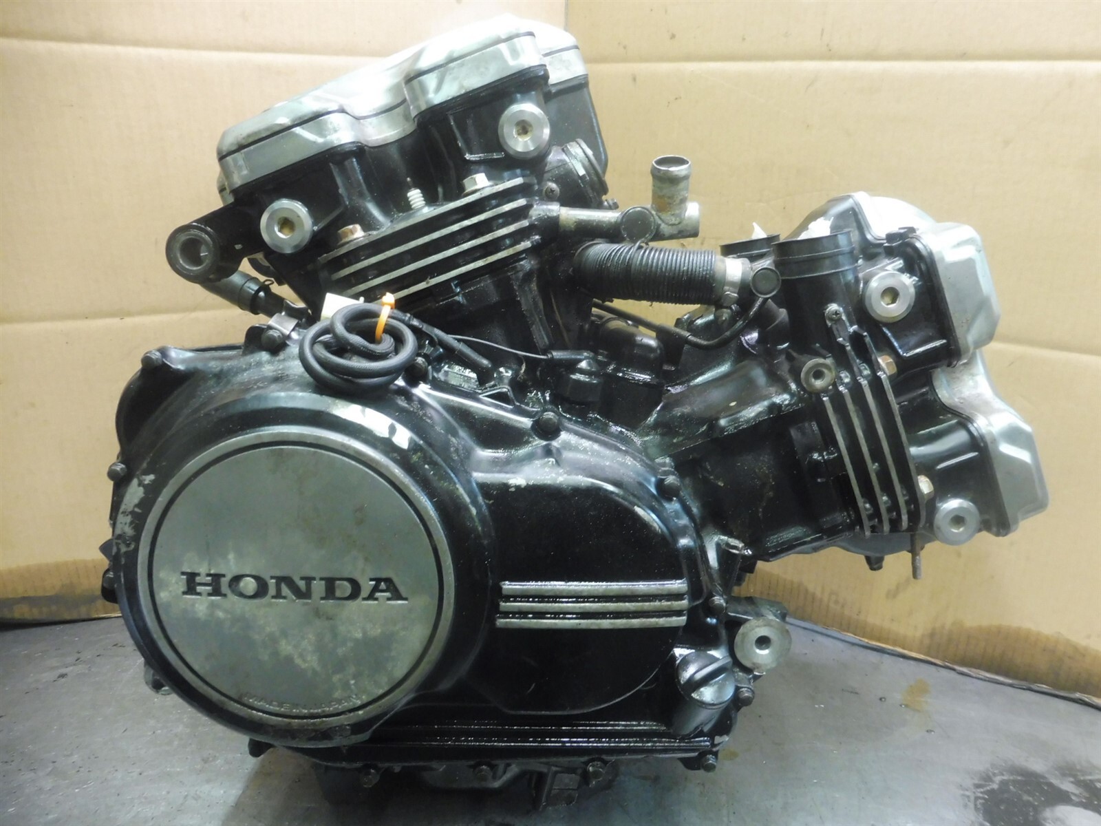 1985 Honda VF1100S V65 Sabre HM394. engine motor stuck compression ...