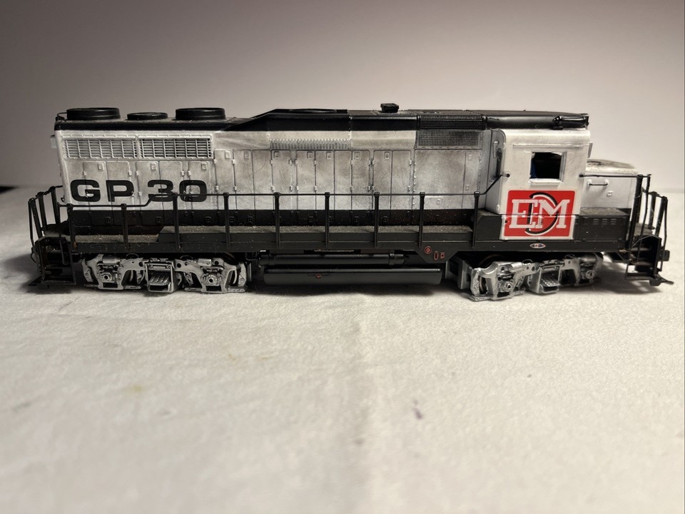 HO Scale Bachmann EMD GP30 Demonstrator unit TESTED NO BOX | eBay