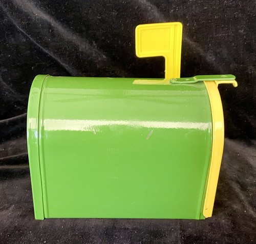 Vintage John Deere Metal Mailbox Bank By Ertl Dyersville Iowa USA W ...