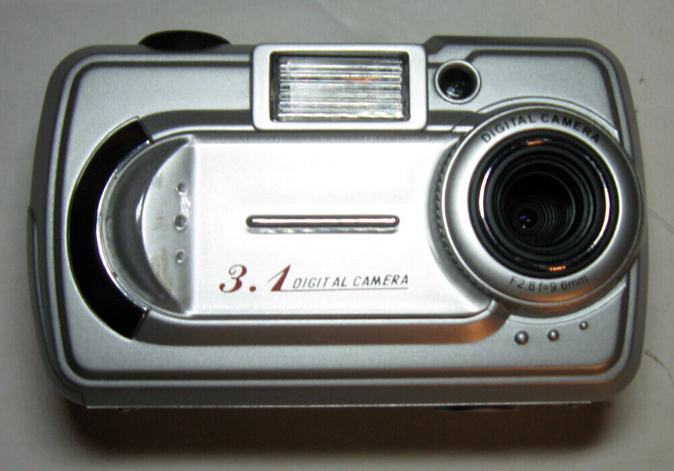 Vtg New Digital Small Camera 3.1 MP Model DC-2100 never used new in box ...