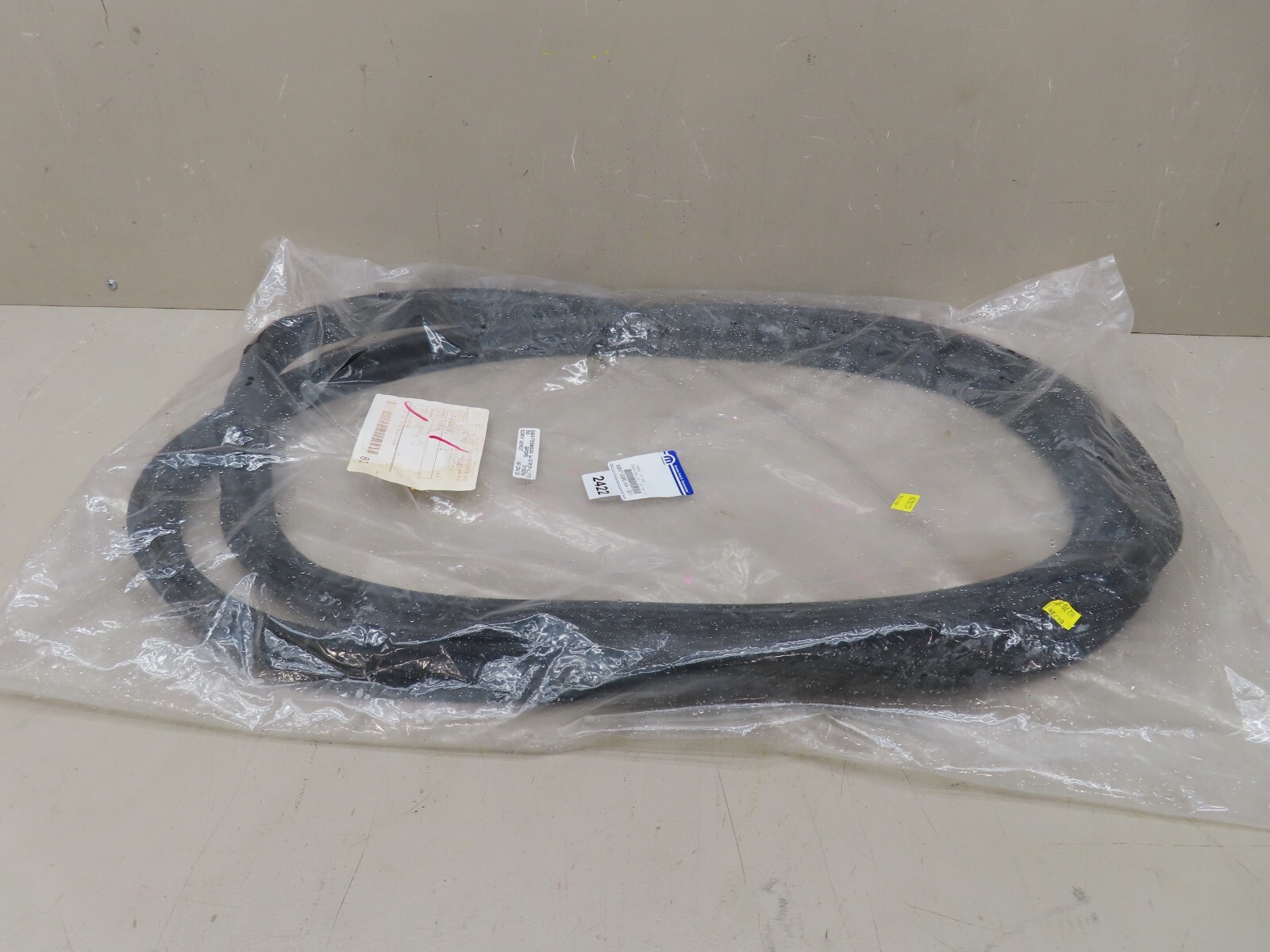 Genuine Mopar Lift-Gate Weatherstrip 68479380AA for sale online | eBay