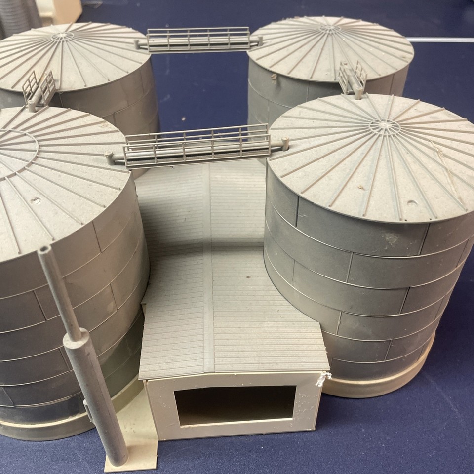 HO Walthers Cornerstone North American Ethanol Fermentation Tanks ...