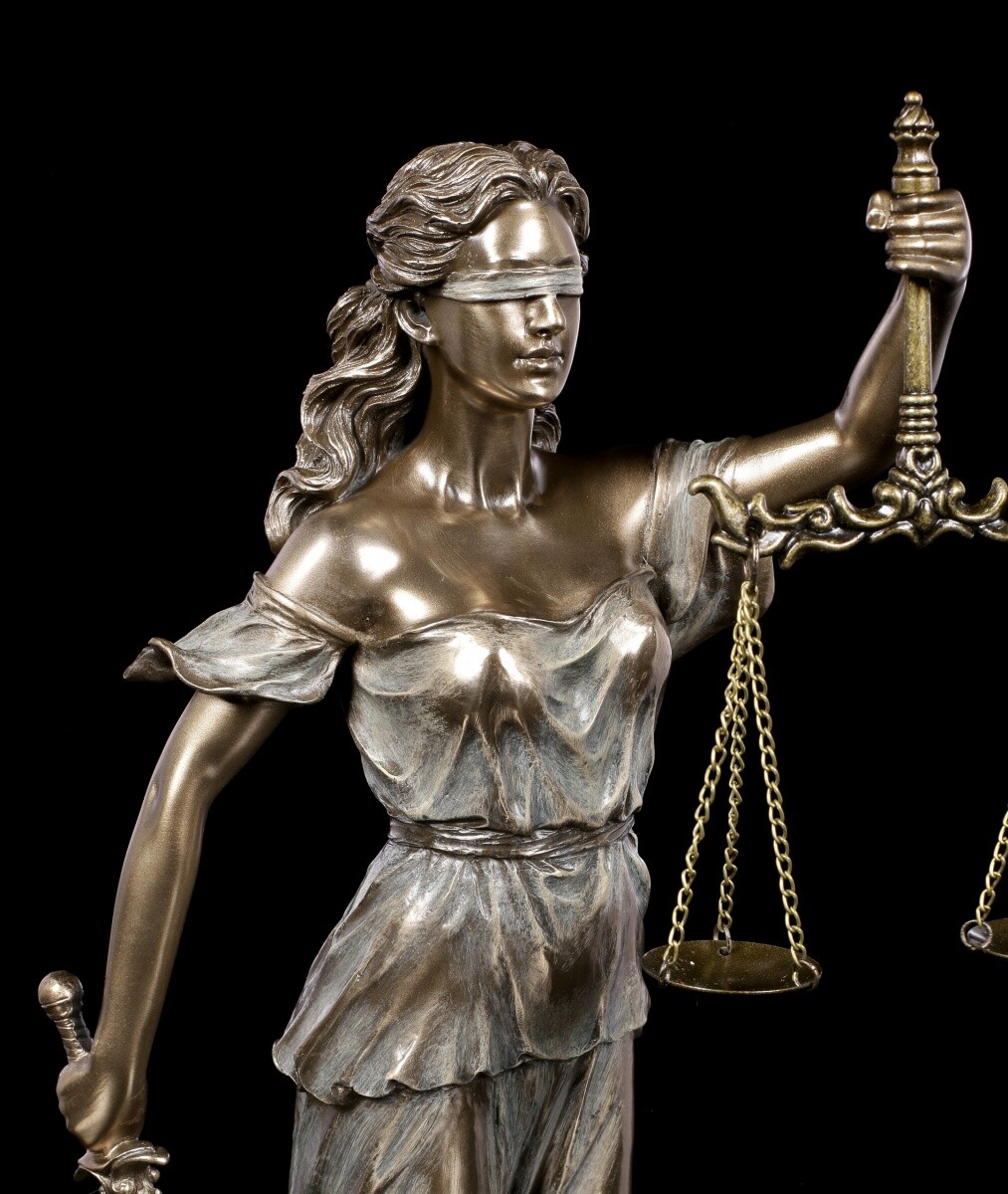 Themis Figur - Justitia Göttin mit Schwert und Waage | Deko Skulptur ...