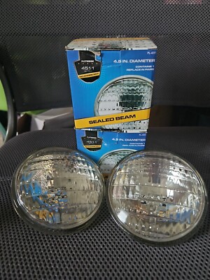 (2) Pilot 4511 Sealed Beam Aviation, Tractor Headlight Bulbs 30W 6V ...