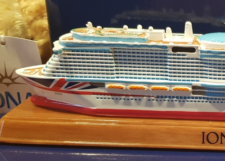 Model Cruise Ship P&O Iona New In Box | eBay UK