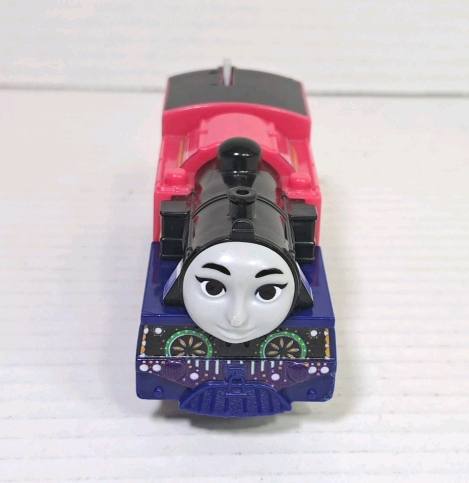 Ashima Trackmaster Thomas & Friends 2013 Motorized Train Tested & Works ...
