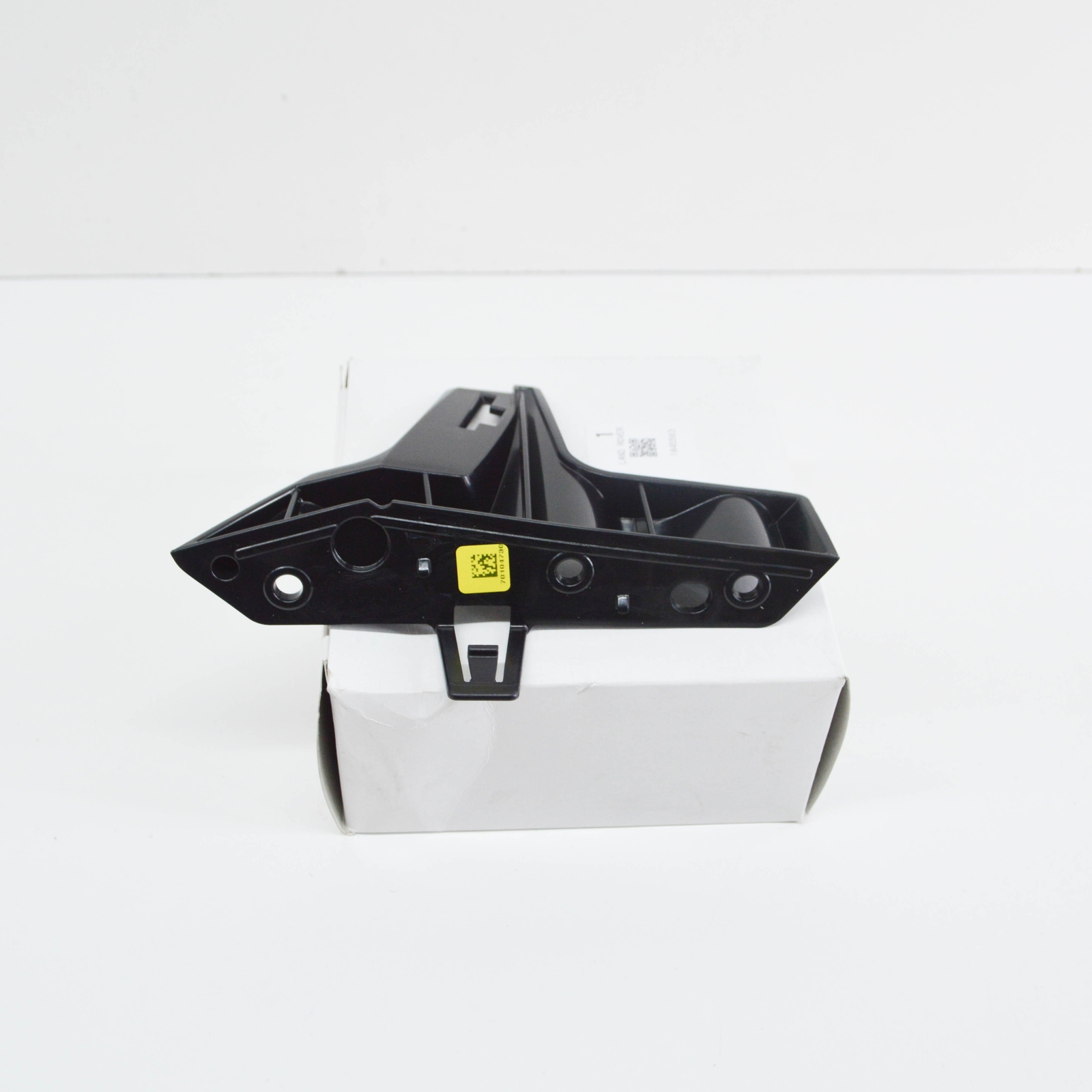 LAND ROVER RANGE ROVER VELAR L560 Front Left Bumper Bracket LR093502 ...