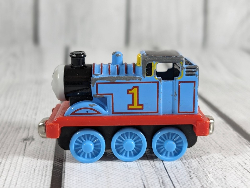 WORKING HARD THOMAS FRIENDS TRAIN TAKE N PLAY Take Along Diecast | eBay