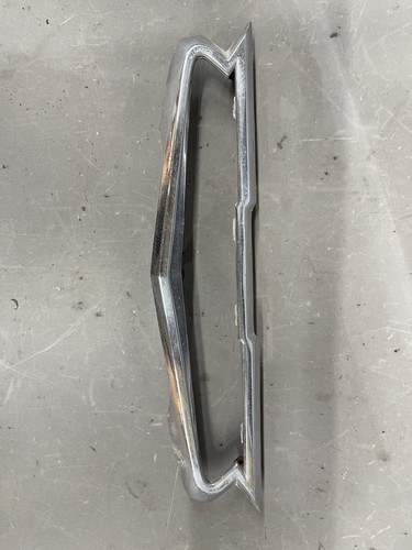 1956 1957 1958 Chevy BelAir 150 210 Trunk Emblem Trim Crest 6 Cylinder ...