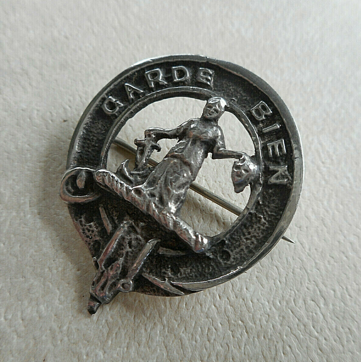 Vintage Sterling Silver Montgomery Clan Crest Garde Bien Motto Brooch ...
