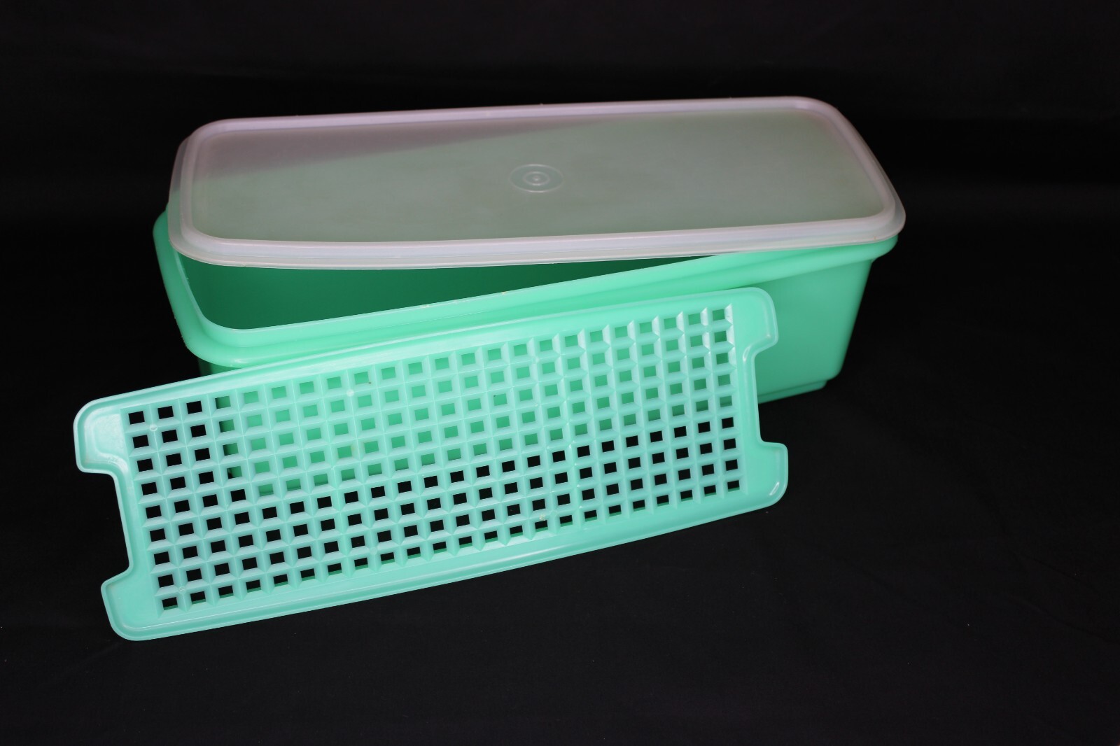 Vintage 14" Long TUPPERWARE Celery Container #782-1 in Jade w/ Lid USA ...