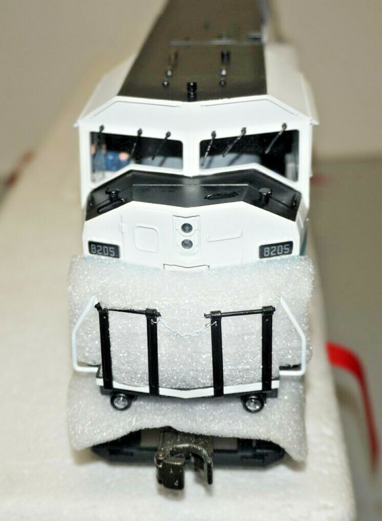 MTH 20-2184-1 EMD DEMO (CAB 8205) SD-90 MAC DIESEL ENGINE W/PROTO SOUND ...