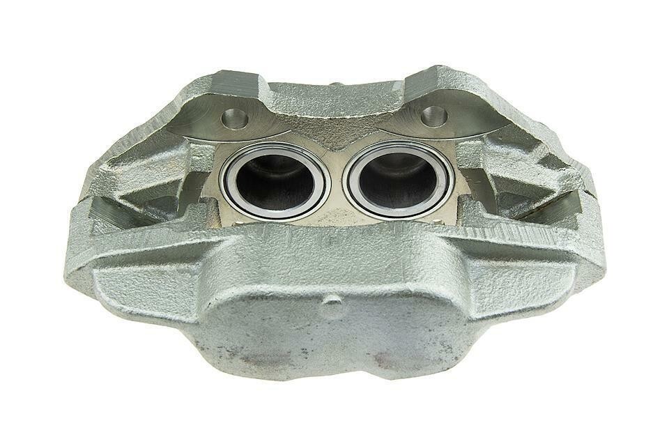 DEFENDER 110 FRONT BRAKE CALIPERS SOLID DISCS (2) FROM 1986 RTC5572/3 ...