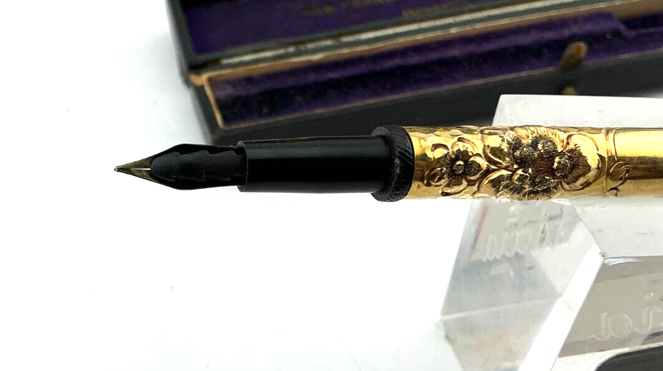 GRAIL PARKER 35 HEAVY FLORAL HAMMERED Repoussé Overlay Fountain Pen ...