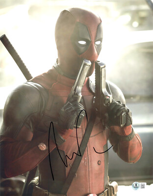 RYAN REYNOLDS SIGNED AUTOGRAPH 11X14 PHOTO DEADPOOL BECKETT BAS MARVEL ...