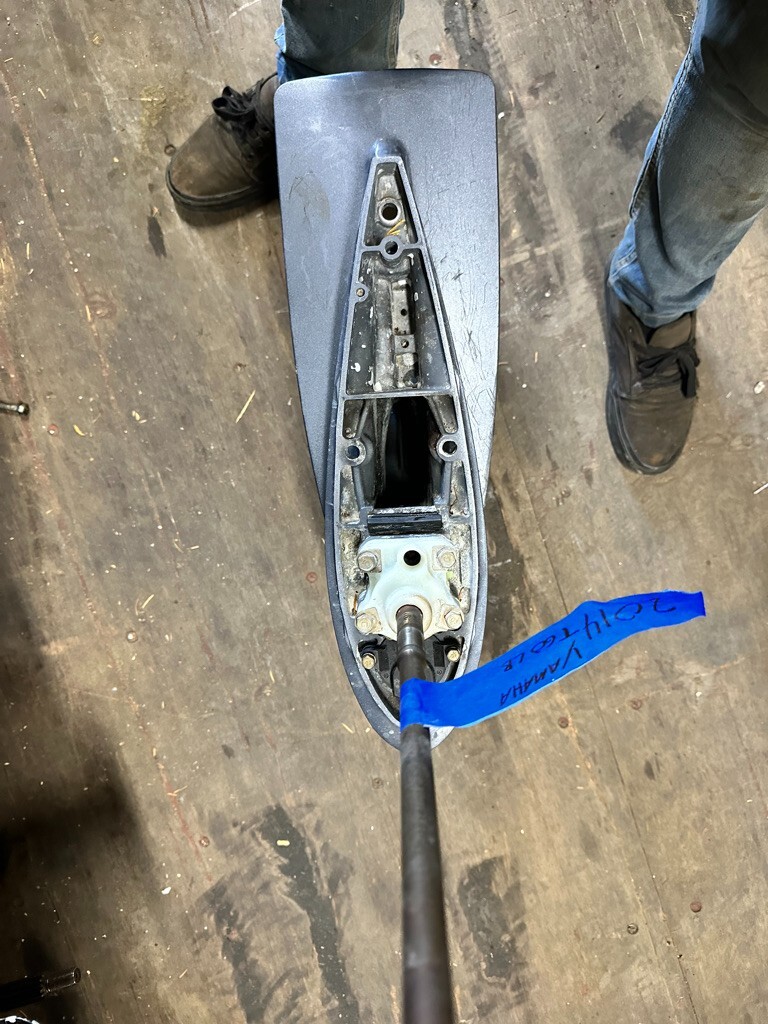 Yamaha T50LB T60LB Outboard Gearcase Lower Unit 68S-45300-32-8D Fits ...