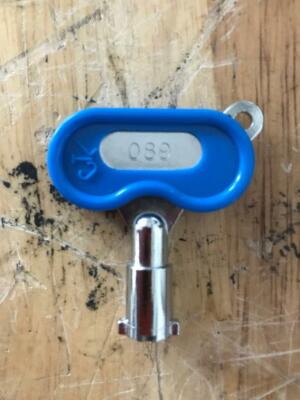 OEM PACHISLO SLOT MACHINE DOOR KEY # 089 for Sammy, Rodeo, Aristocat ...