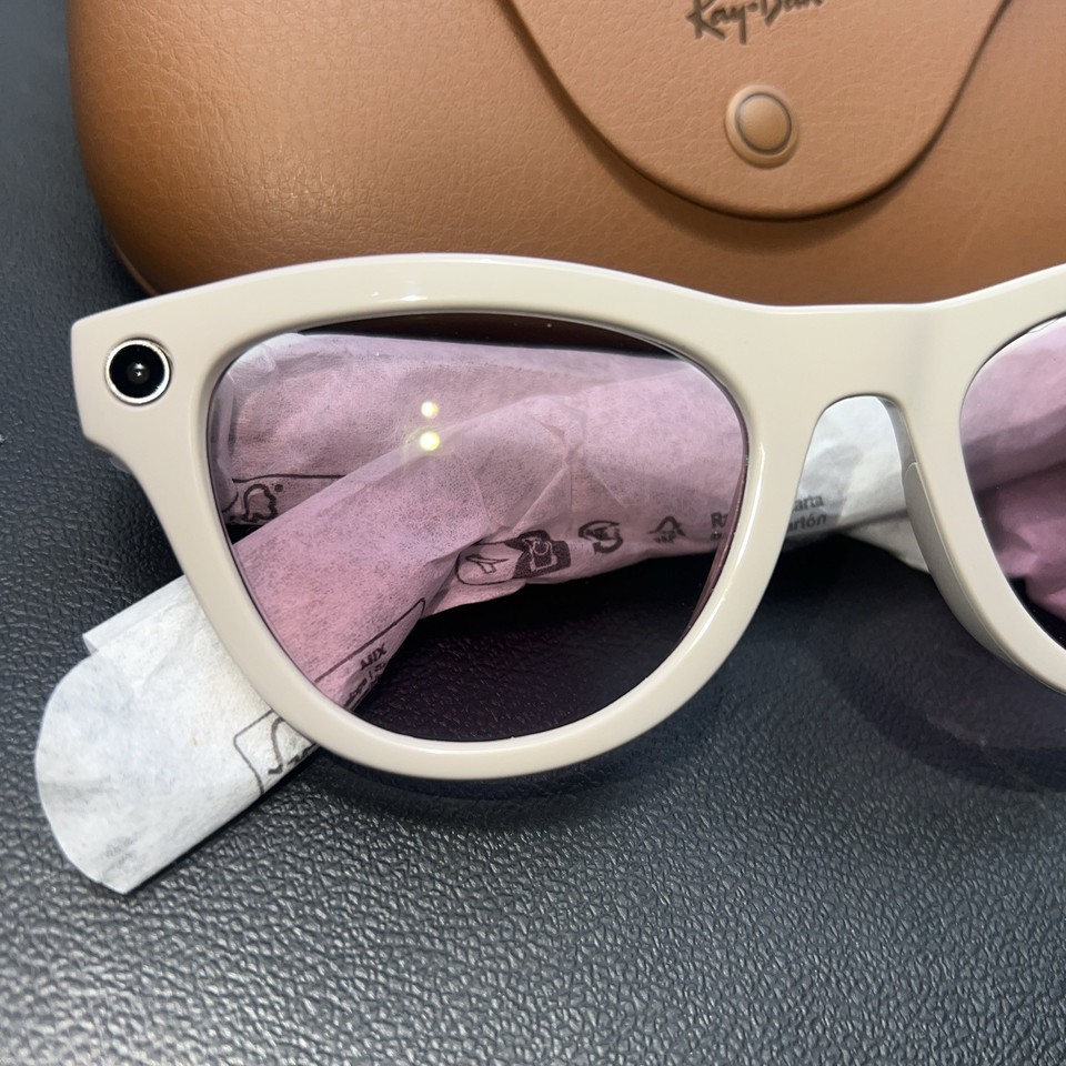 Ray-ban Meta Smart Glasses Skyler, Shiny Chalky Grey / Cinnamon Pink ...