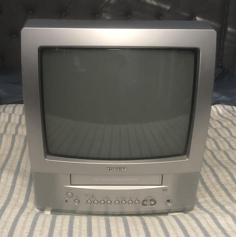 TOSHIBA MV13Q41 13-Inch TV/VCR Combo VHS Retro Gaming Tested Works | eBay