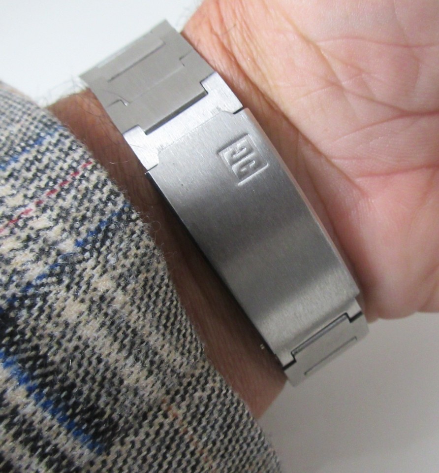 Men's SS 1977 Compuchron LED Digital Retro Time computer Watch. 36 mm ...