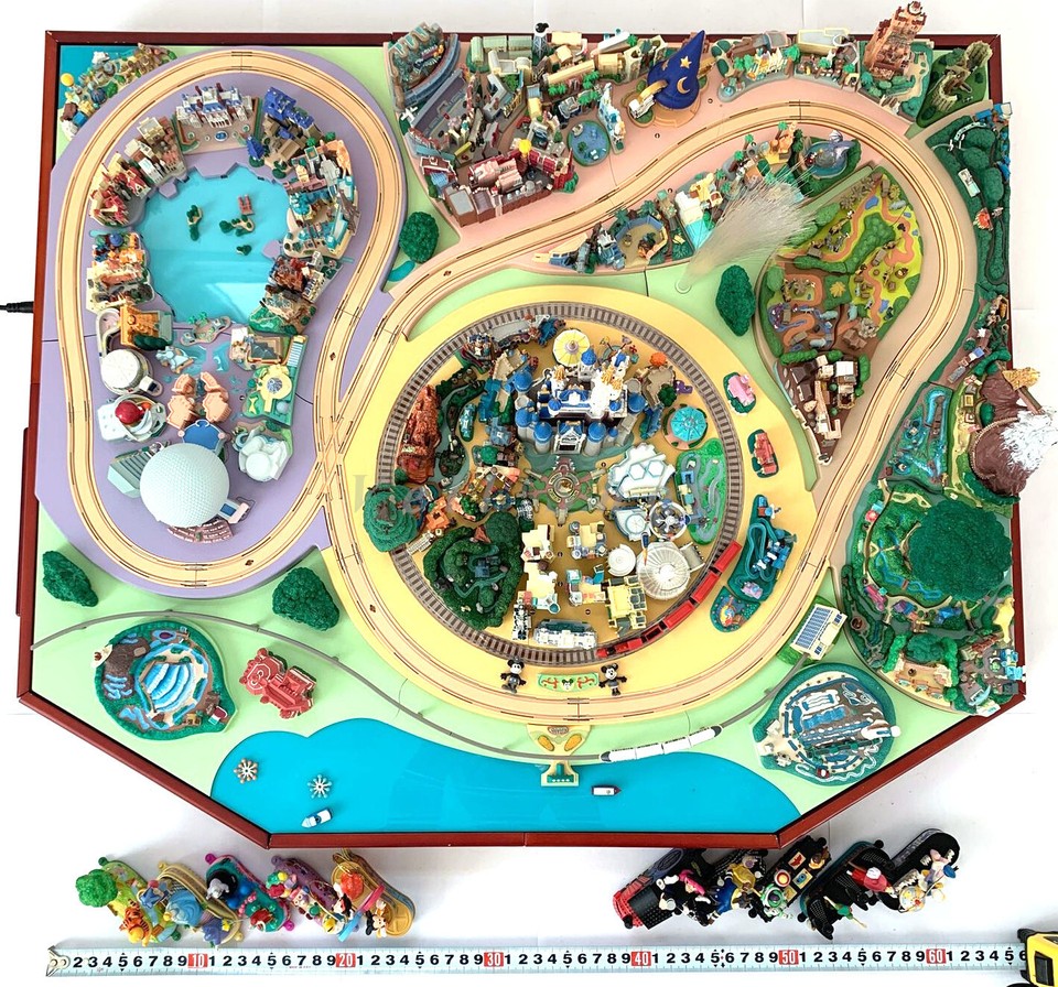 Disney World Resort Florida RAILROAD MAGIC KINGDOM EPCOT HOLLYWOOD Set ...