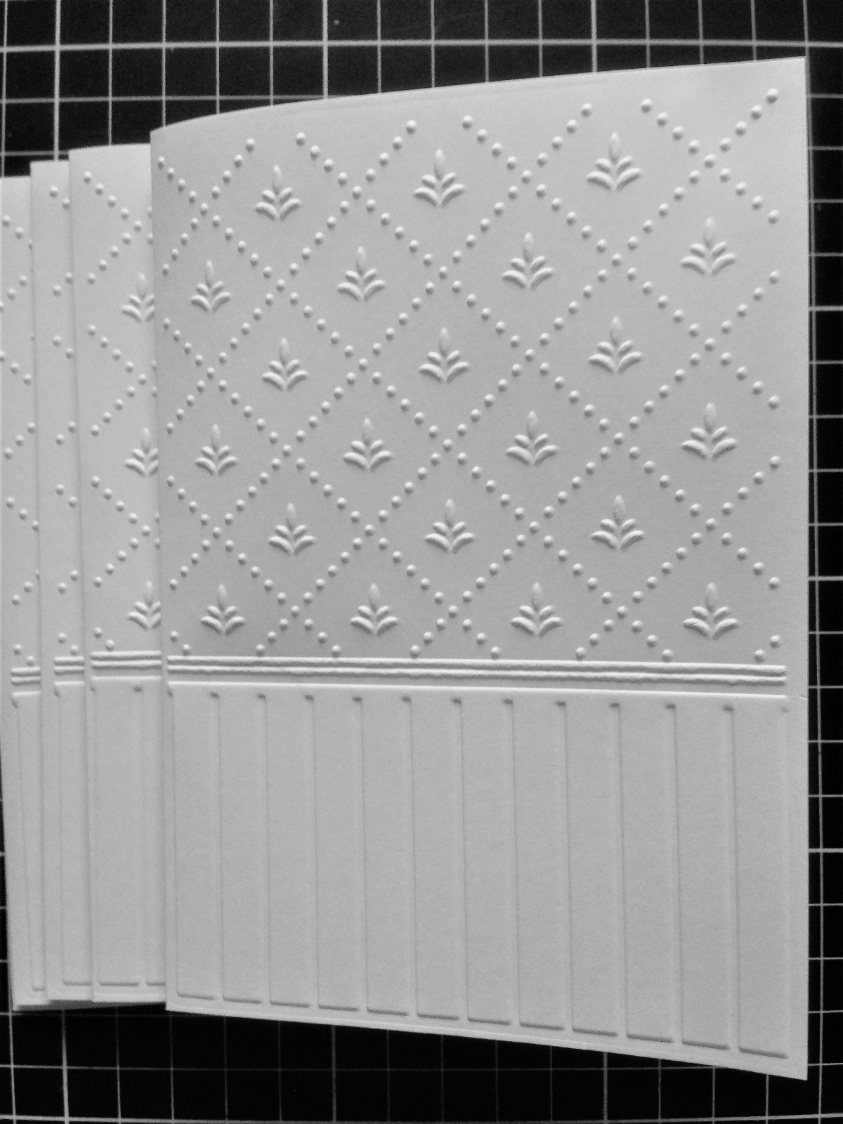 5 Blank A6 White Embossed Cards & Envelopes - Beaded Diamond and Panel ...