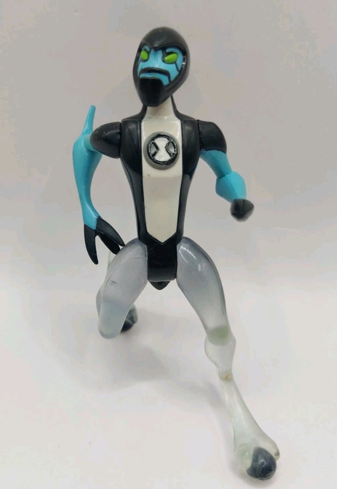 Ben 10 XLR8 Figure Running with Clear Legs Bandai - No Tail - Rare Toy ...