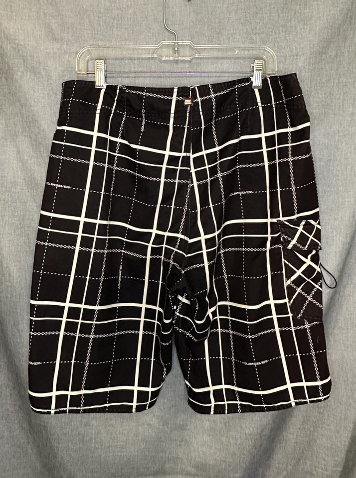 Men’s Quiksilver Surf Swim Board Shorts Size 36 Black Plaid Length 22.5 ...