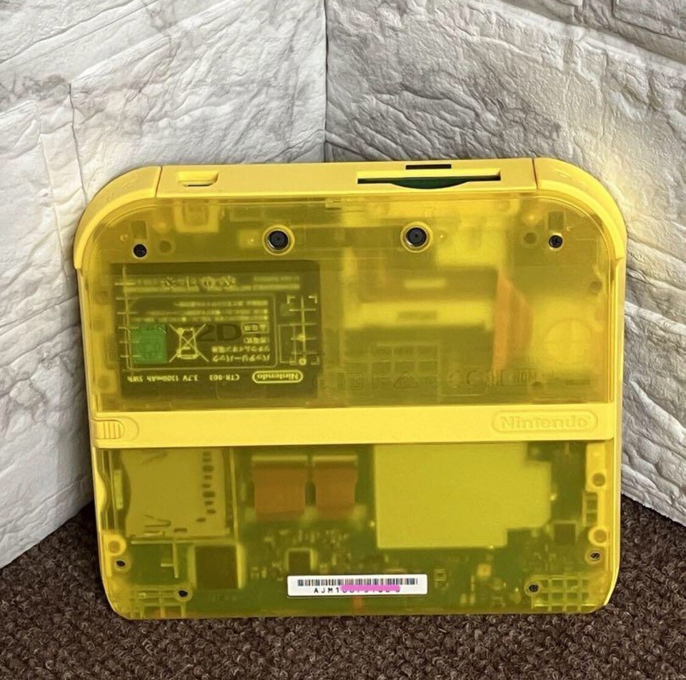 Nintendo 2ds Pokemon Clear Yellow Limited Edition Console region ...