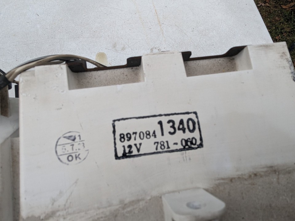 2000-2001 NISSAN UD Box Truck Gauge Instrument Cluster Speedometer ...