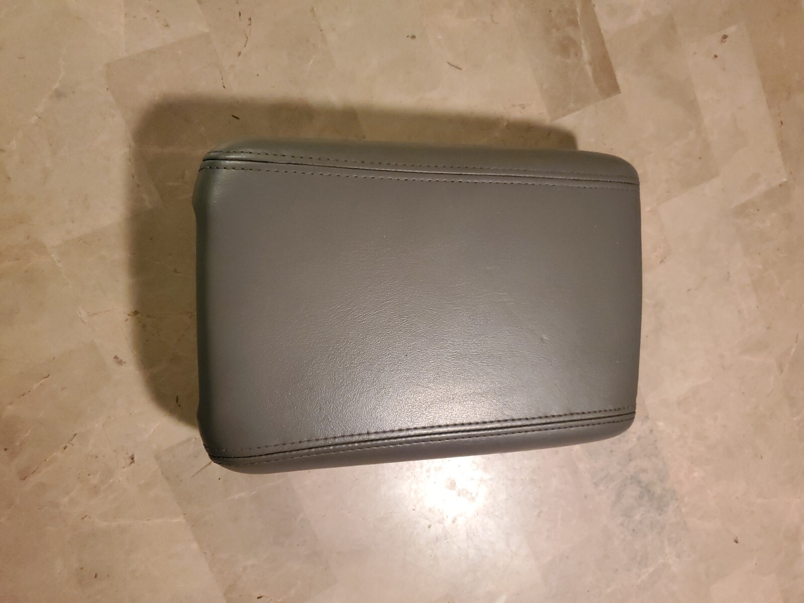 07-14 Buick Enclave Front Center Console ARMREST Lid | eBay