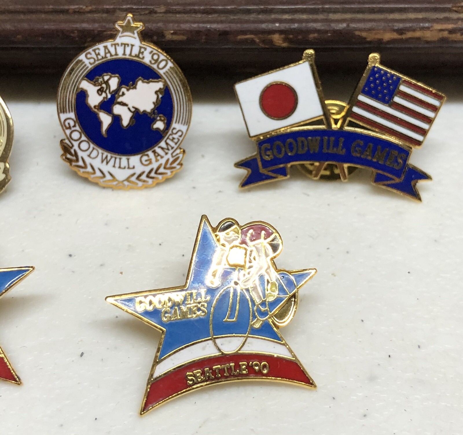 Lot of 5 - 1990 Seattle Goodwill Games Pin - Unitus++ | eBay
