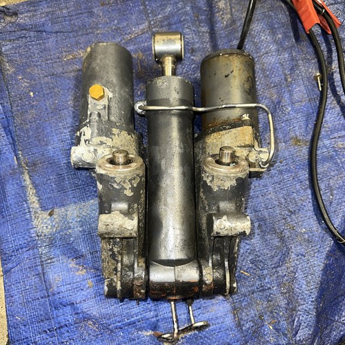 OEM Yamaha F200 F225 F250 V6 Power Trim & Tilt Assy 69J-43800-01-4D | eBay
