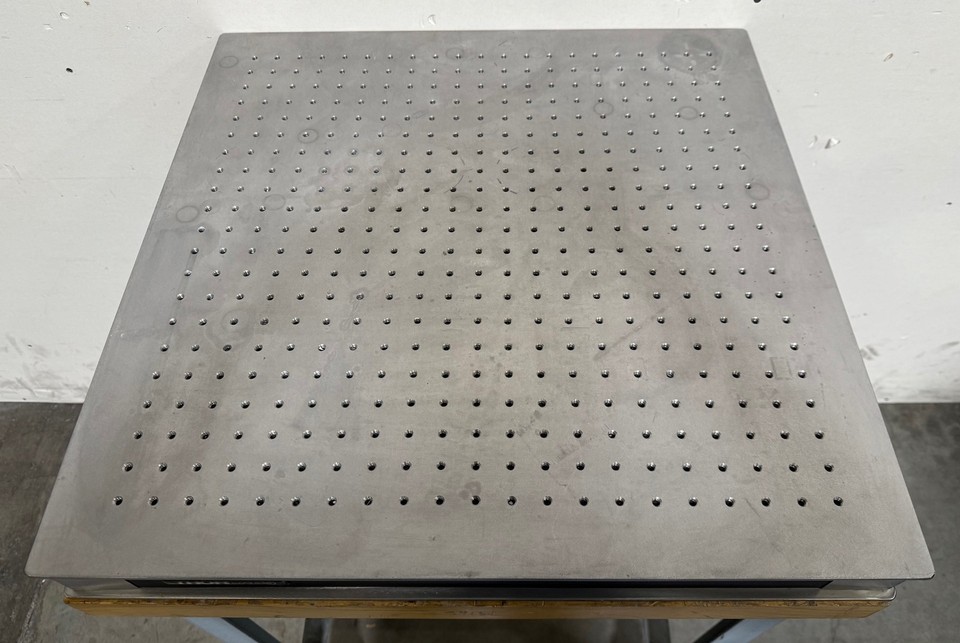 C198921 Thorlabs PBH11105 Laser Optical Breadboard (24" x 24" x 2-3/8 ...