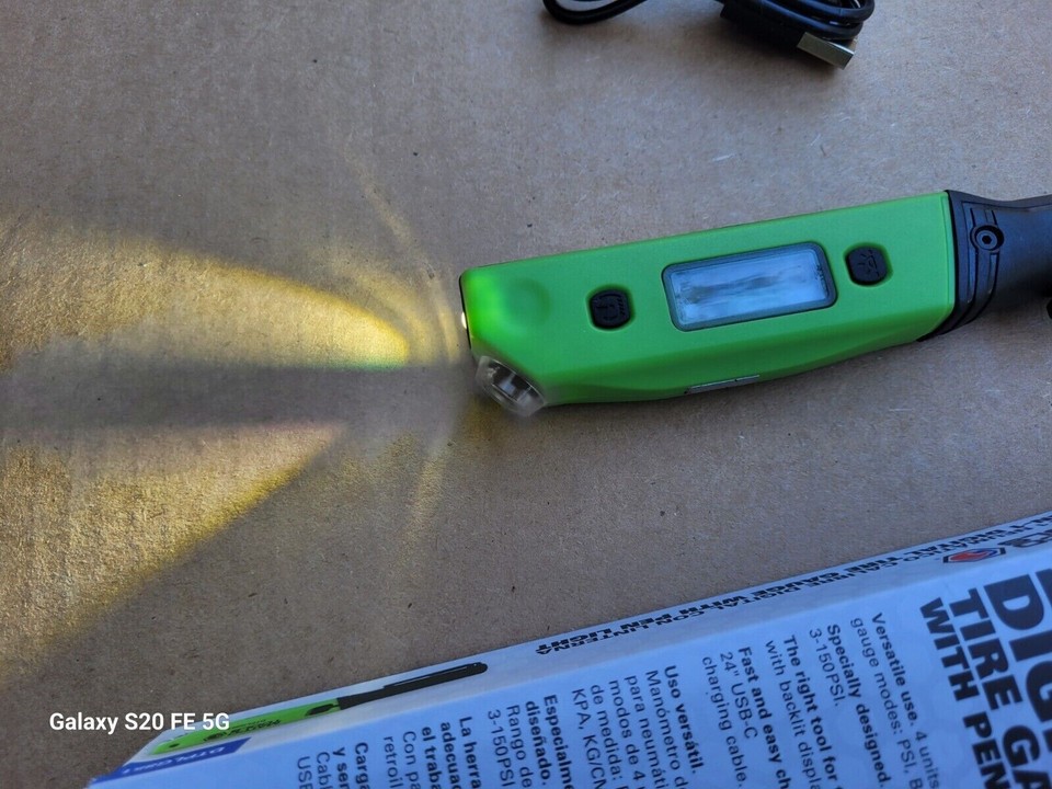 Matco Tools 2 in 1 Digital Tire Gauge With Pen Light Charge USB-C | eBay