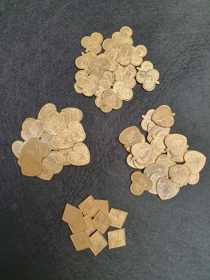 Rare Whist gaming tokens .. Quantity of 19th century suit tokens 1883 ...
