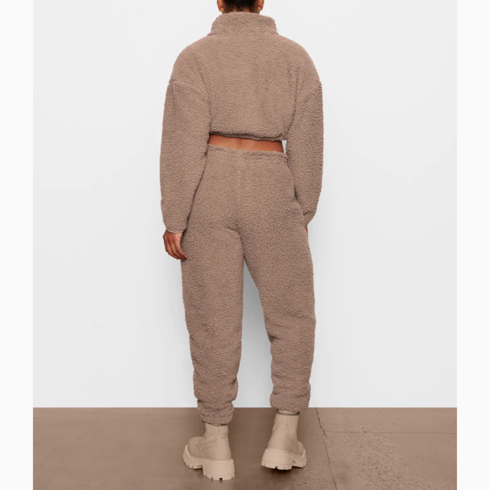NWT SKIMS Teddy Sherpa Jogger Pants in Brown Desert Size 3X | eBay