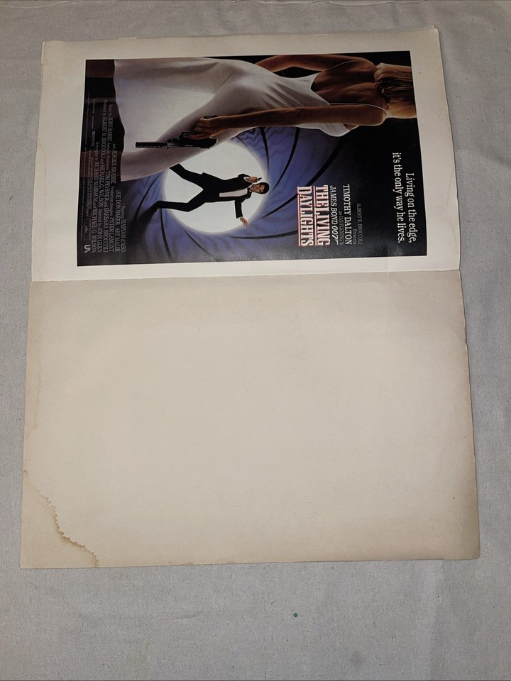 The Official James Bond 007 Movie Poster Book Vintage 1987 Collectible ...