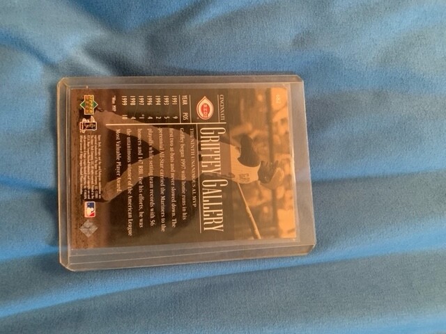 Ken Griffey Jr. Griffey Gallery Upper Deck Outfield 2001 #482 | eBay