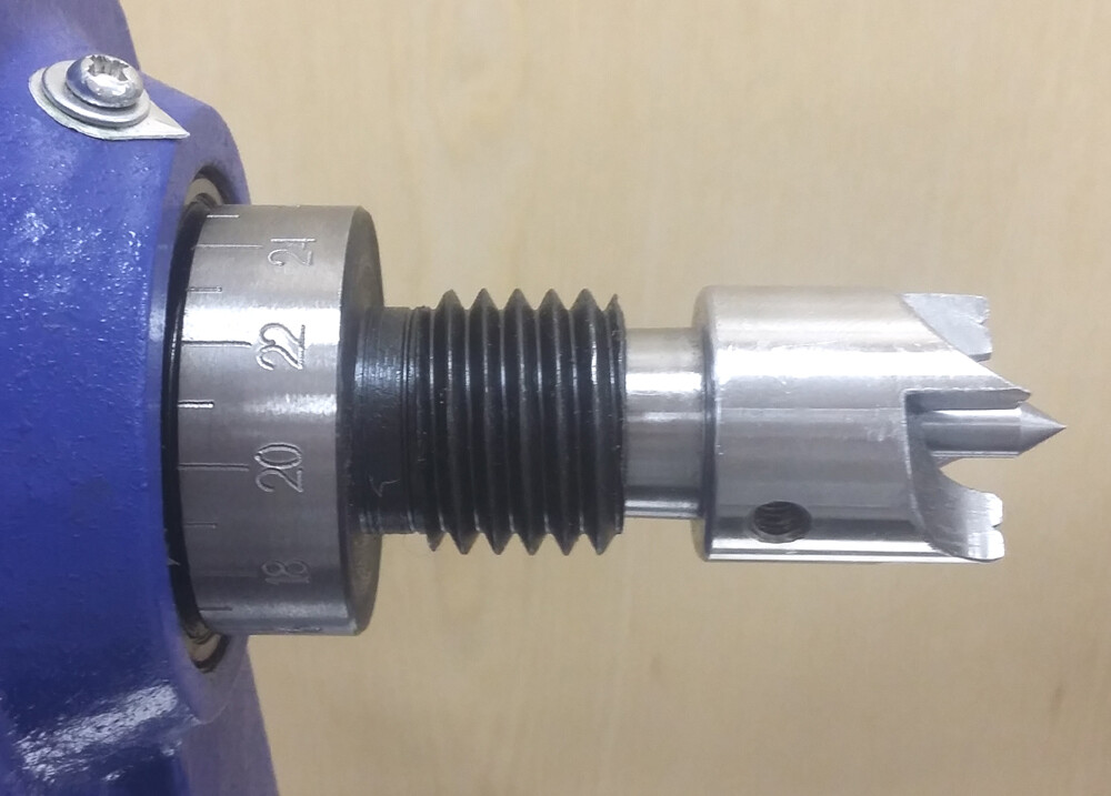 Charnwood W824P Midi Woodturning Lathe and Viper 2 Chuck Package | eBay UK