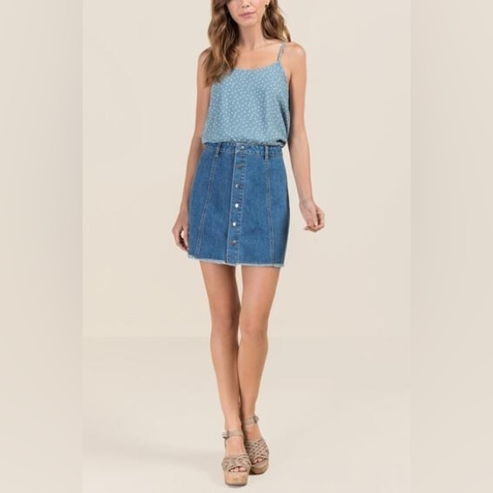 Francesca’s Harper Snap Front Denim Skirt Size Medium - Gem