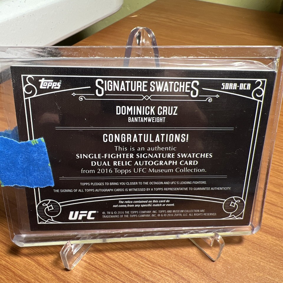 2016 Topps UFC Dominic Cruz Signature Swatches Dual Relic Autograph ...